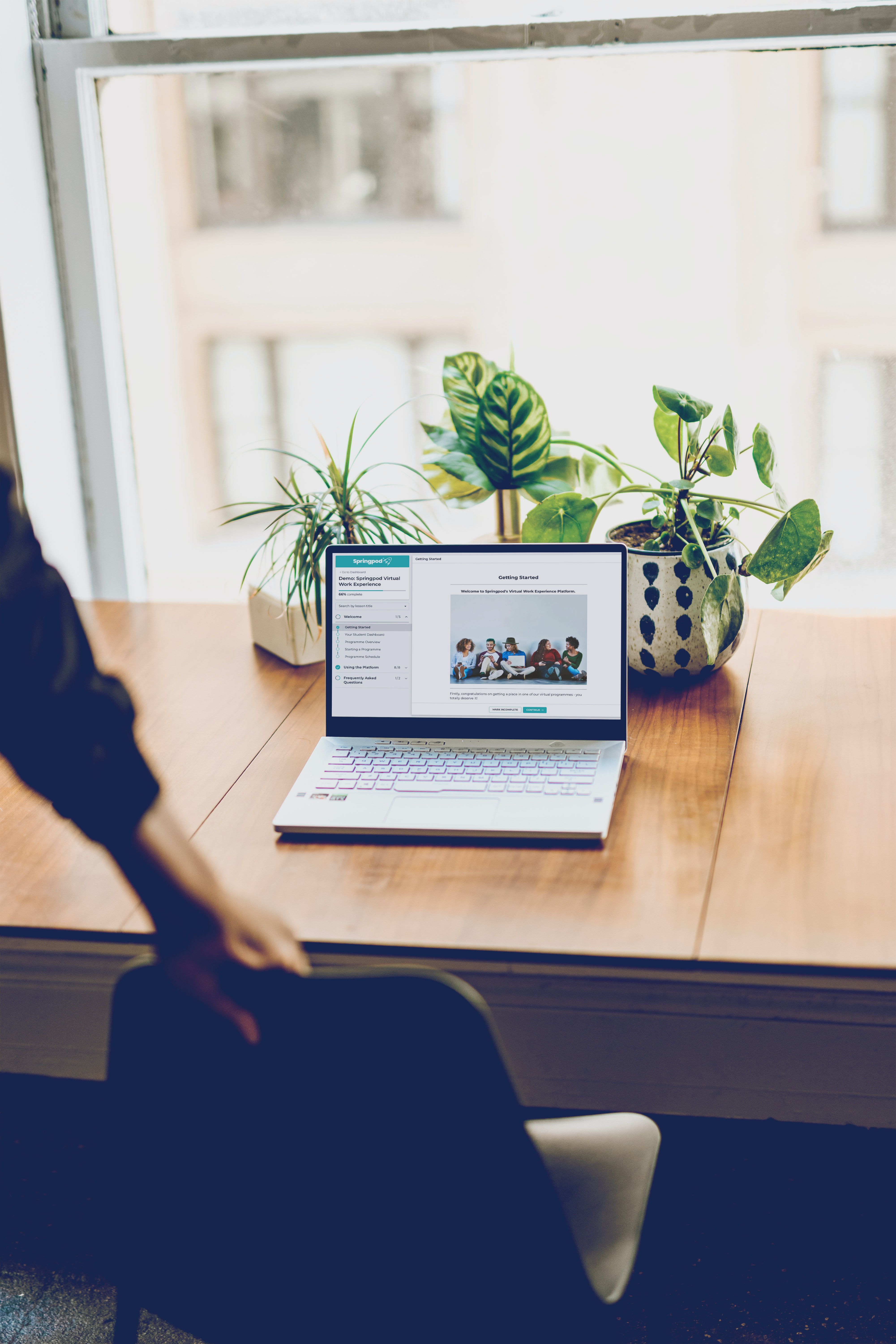 Download the employer's guide to virtual work experience